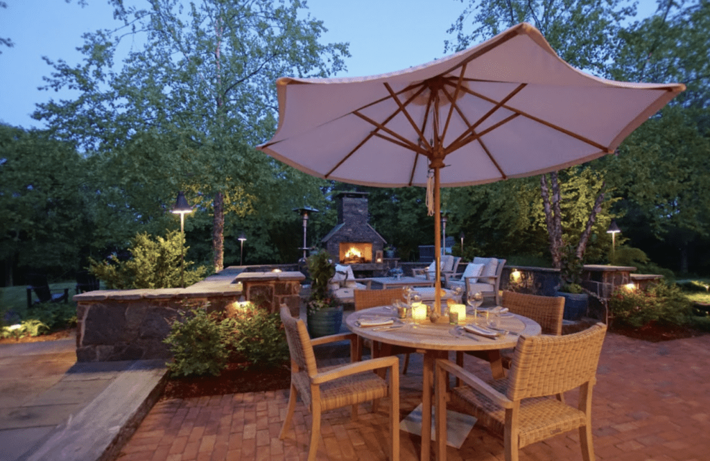 10 Ideas for a Beautiful Winter Garden Matched to Your Style of Home