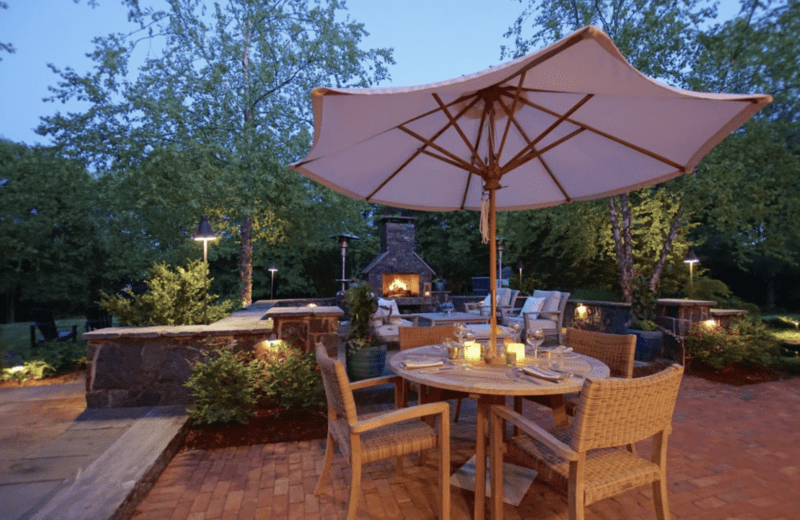 10 Ideas for a Beautiful Winter Garden Matched to Your Style of Home